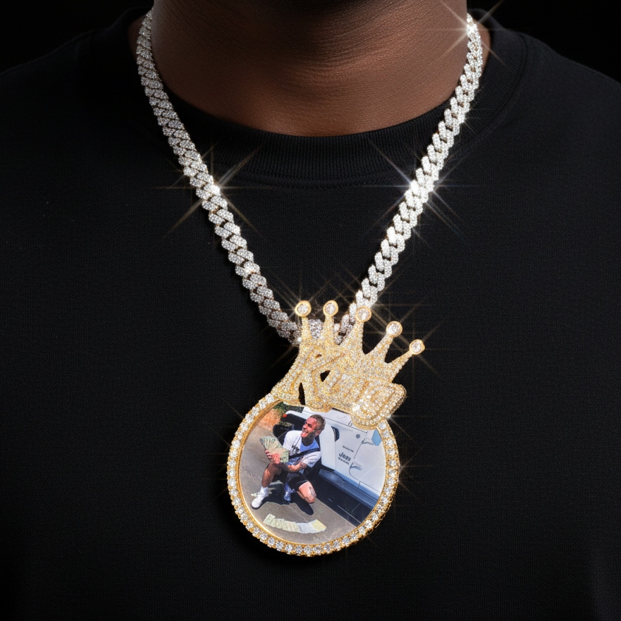 Crowned King Custom Photo Pendant – Different Drips